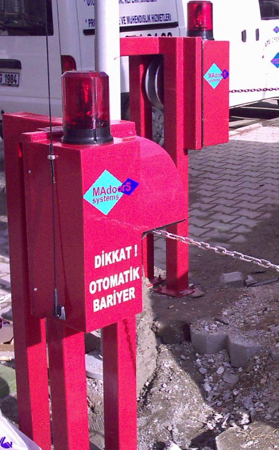 Motorized Automatic Chain Barrier - Madoors