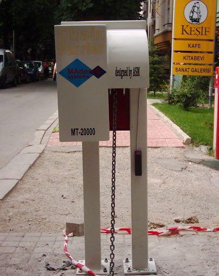 Motorized Automatic Chain Barrier - Madoors