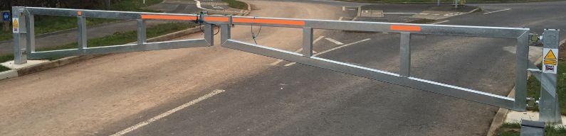 Non-motorized And Automatic Circular Swing Arm - Beam Barrier - Madoors